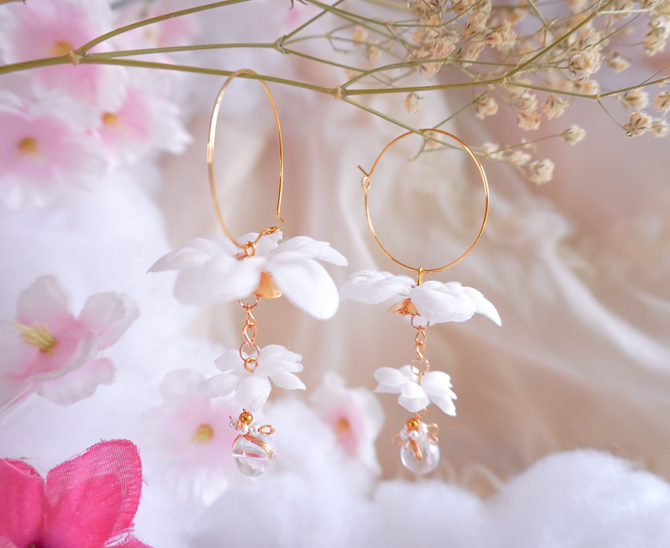 Earrings – mokapuff